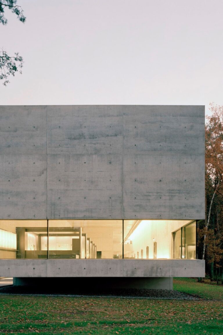 Minimalist Architecture: Timeless Simplicity's Power