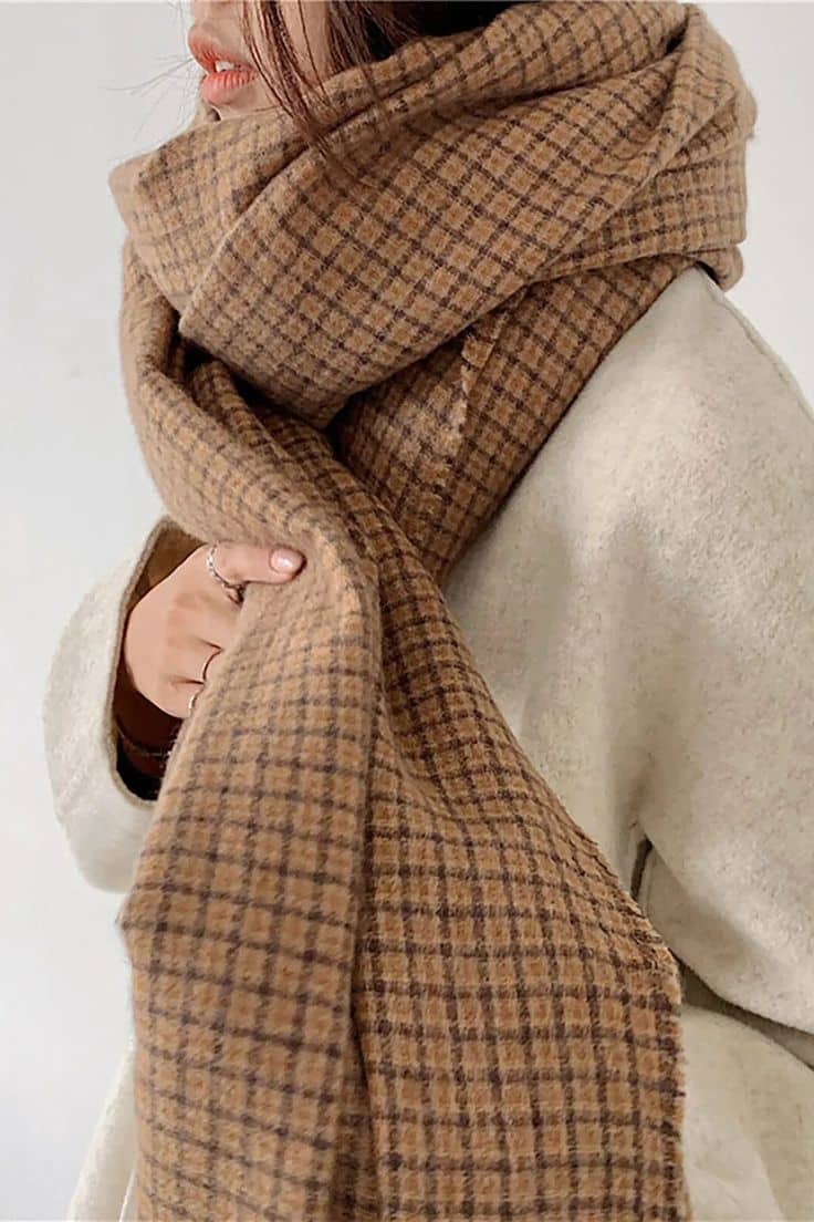 Stay Cozy and Stylish: 5 DIY Knitted Scarf Patterns to Make