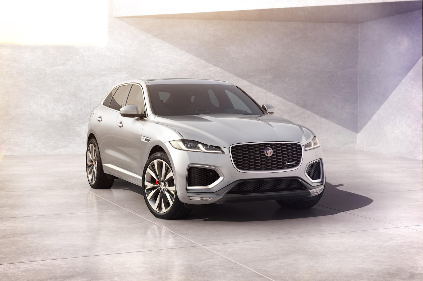 History of Jaguar Cars: Iconic Evolution of a Luxury Brand