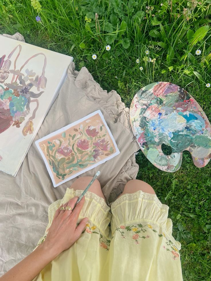 How to Become an Artist: Guide to Building Your Career