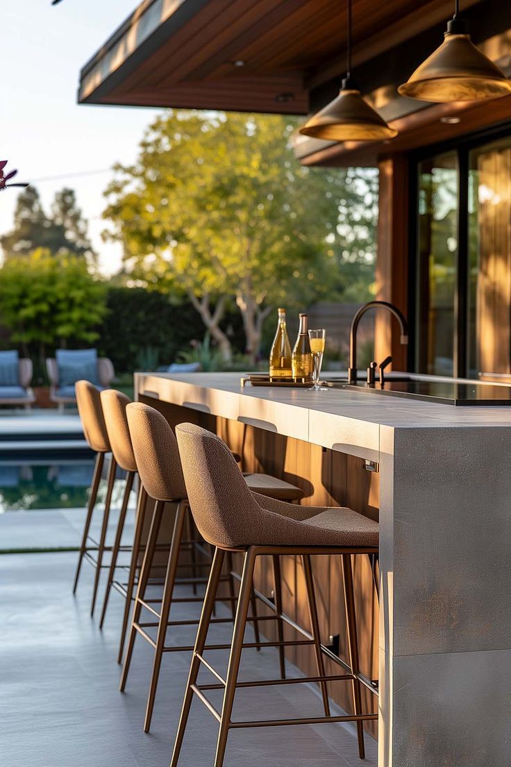 Creating the Perfect Outdoor Bar for Year-Round Fun