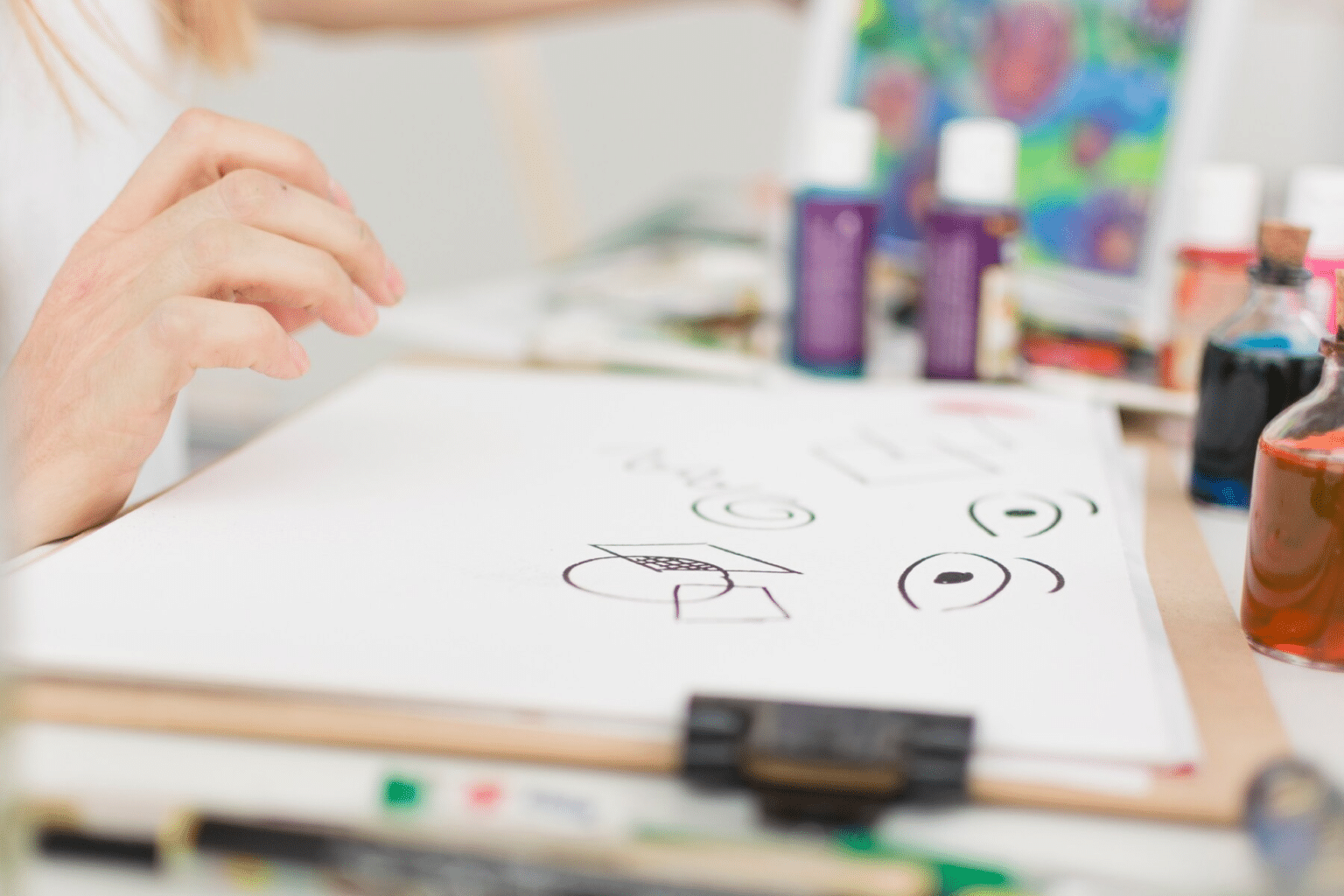 How to Become an Artist: Guide to Building Your Career