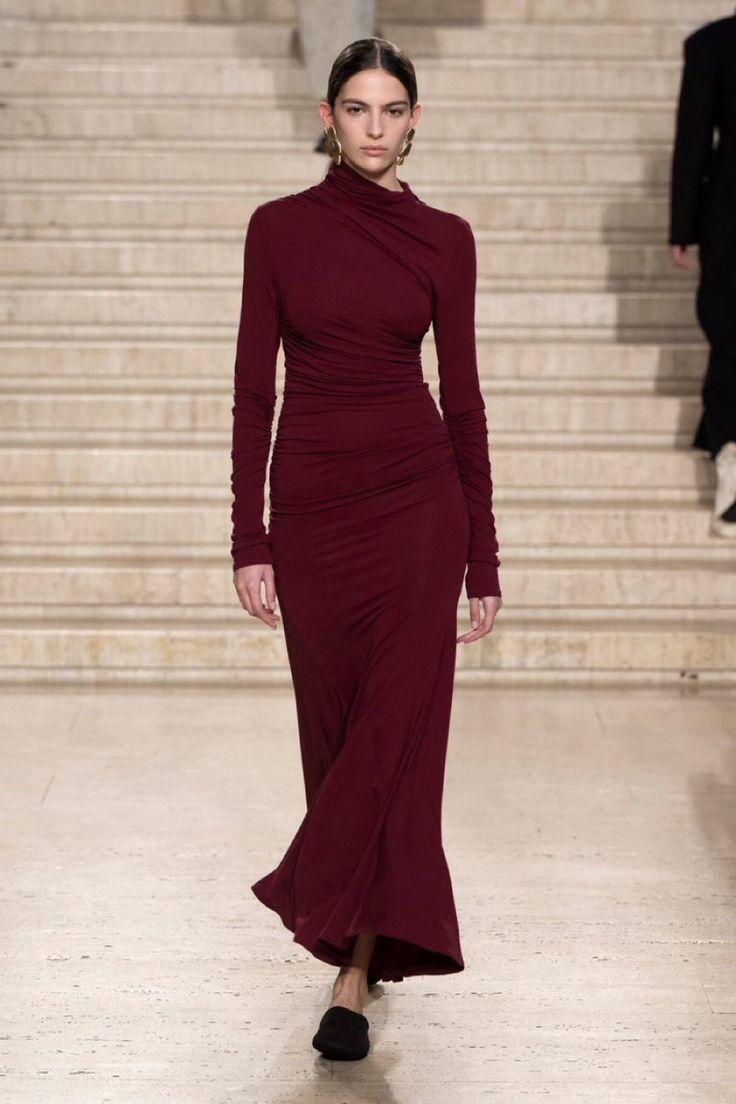 Styling Burgundy Color Outfit Pantone Style: Tips & Tricks