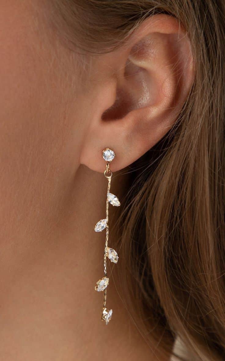Prom Earrings Guide for Stunning and Timeless Styles