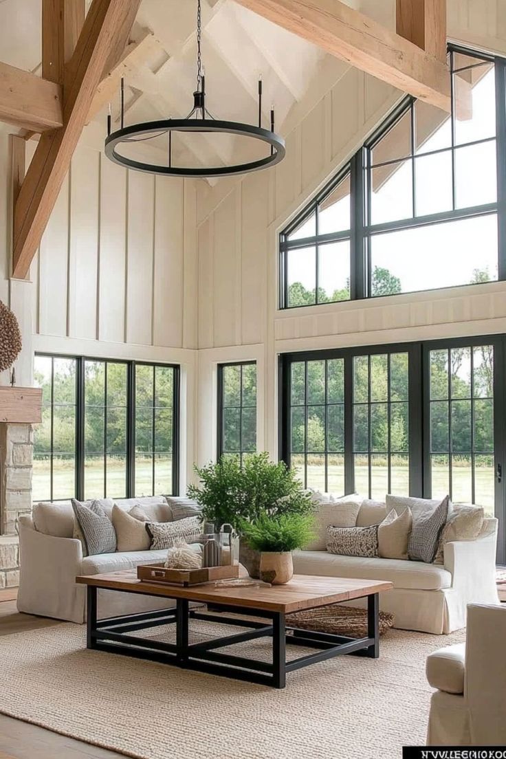 Rustic Elegance: How to Make Your Farmhouse Look Stunning