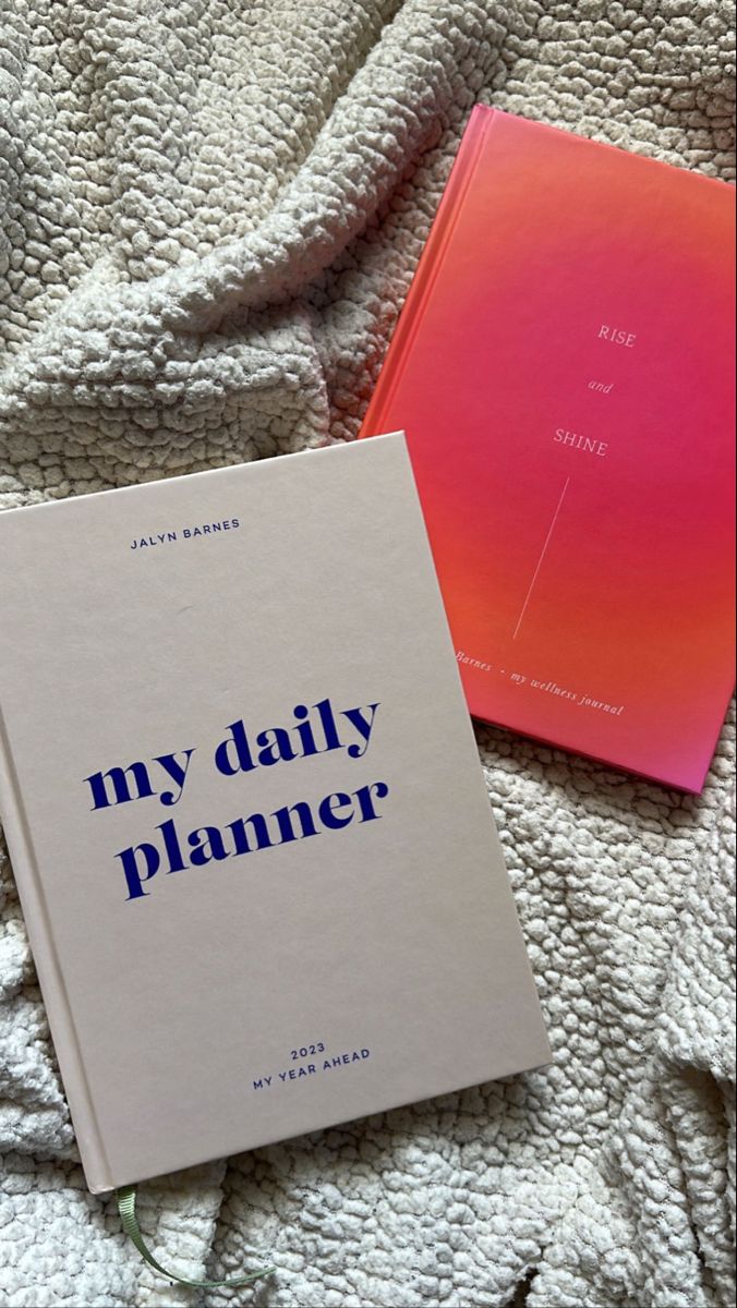 How to Keep an Aesthetic Diary: Creative Self-Expression