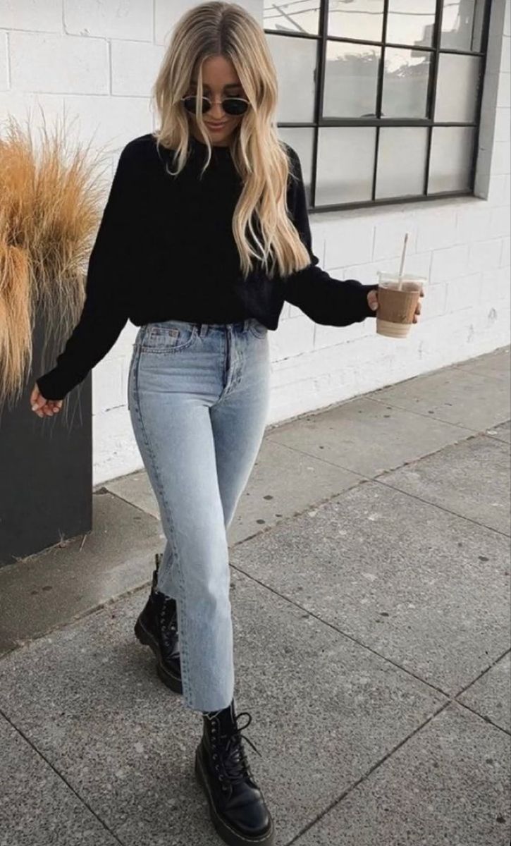10 OUTFIT IDEAS JEANS You’ll Love for Every Season