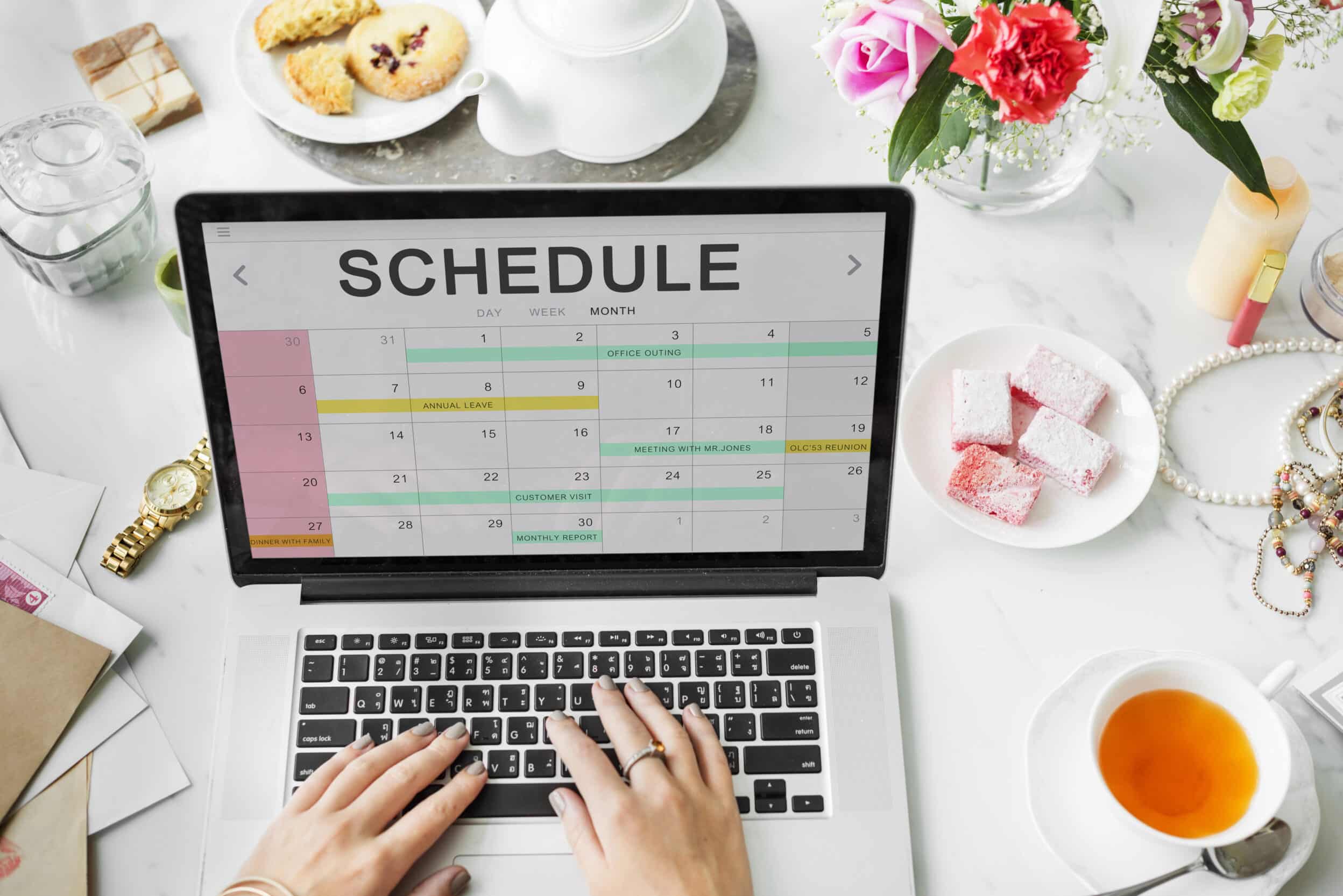5 Smart Ways Contractors Streamline Scheduling in 2025