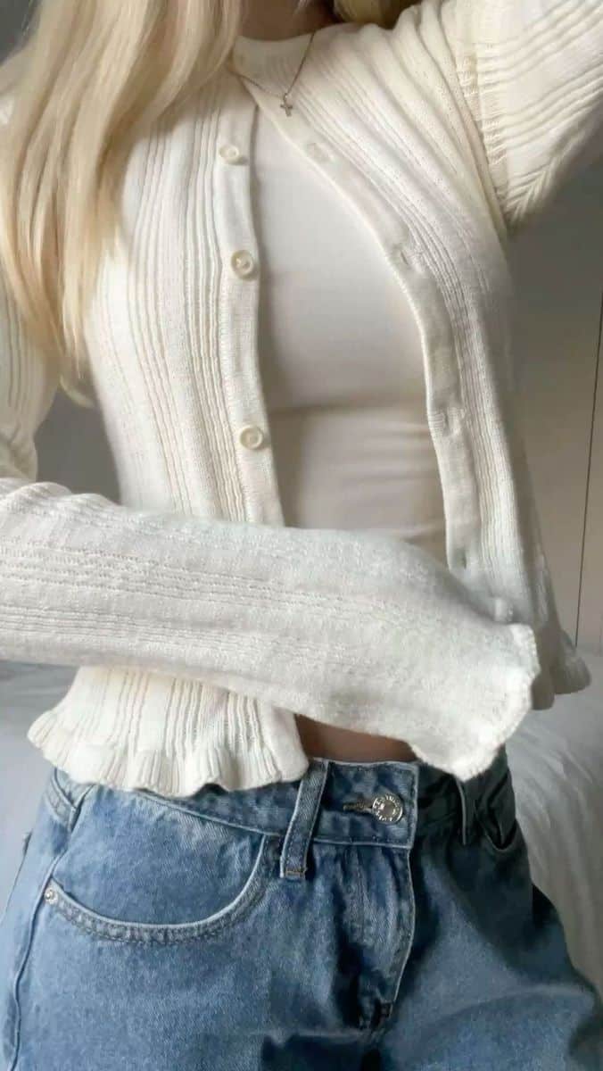 Best Poses and Tips for a Successful Fit Check