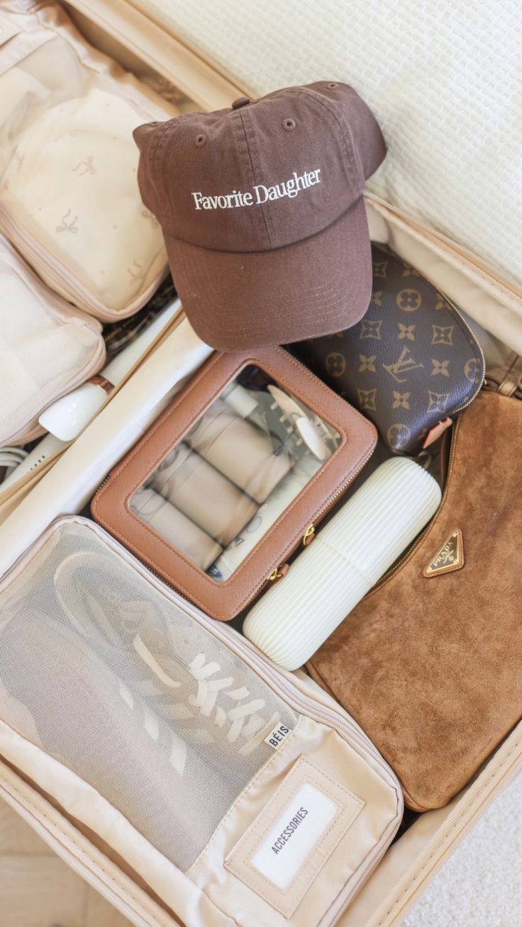 How to Build the Perfect Summer Vacation Capsule Wardrobe