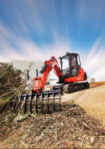 Mini Excavator Landscaping: DIY Projects to Elevate Backyard