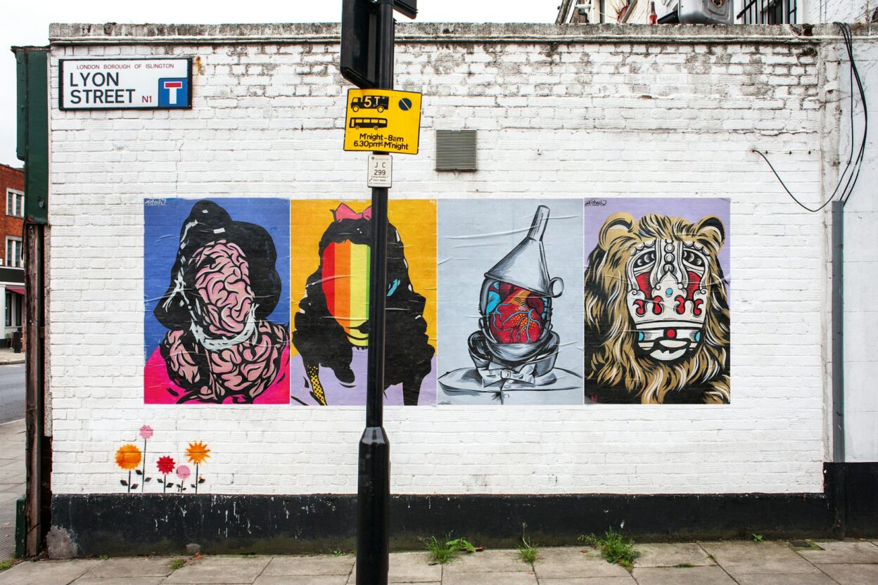 Street-Inspired: How to Draw & Dress with Urban Energy