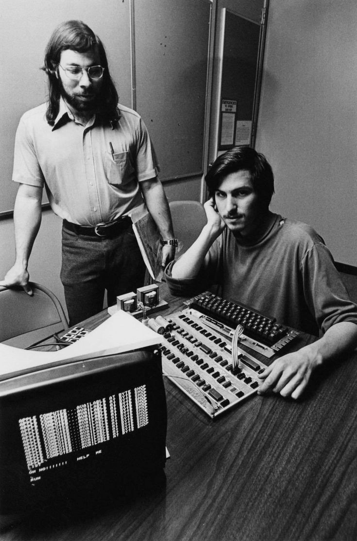 Steve Jobs and the Power of Minimalism in Apple Design