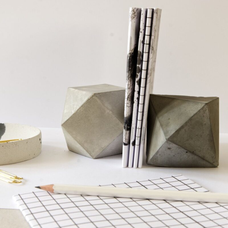 7 Minimalist DIY Crafts for Effortless Home Decor