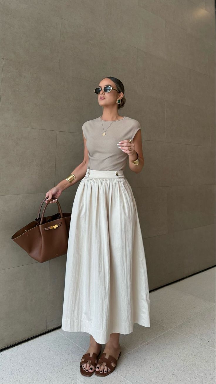 How To Style Midi Skirts For Effortless Everyday Chic