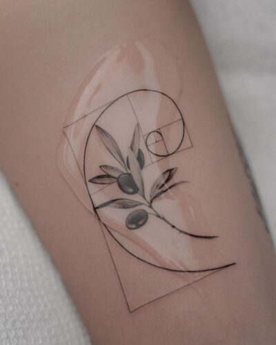 Complete Guide to Tattoo Outlines: From Design to Aftercare