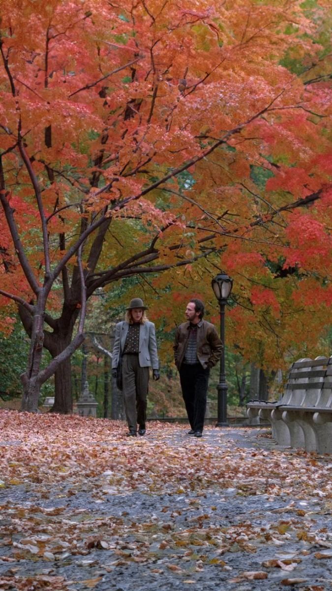 Movies to Watch in Autumn: Cozy Picks for Crisp Evenings