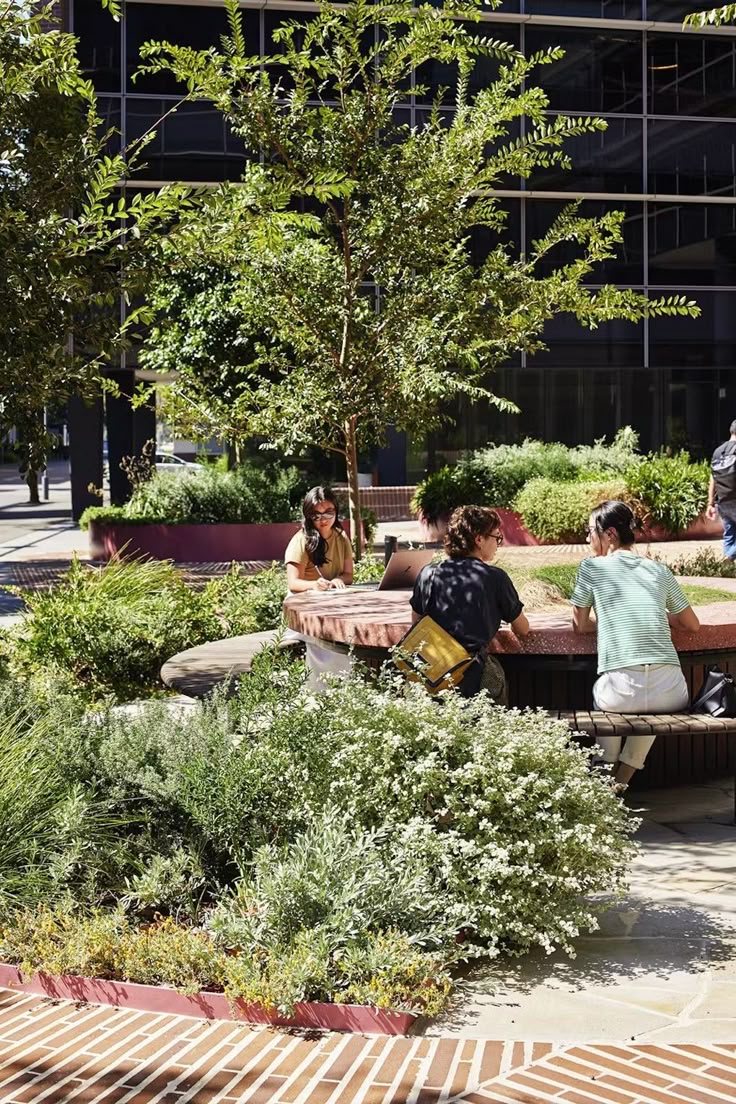 Urban Design Trends Shaping Sustainable Cities in 2025