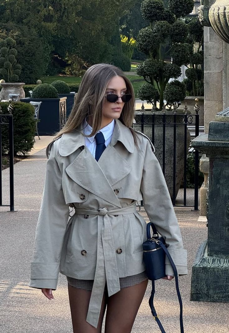 Capsule Wardrobe for Autumn Made Easy and Stylish
