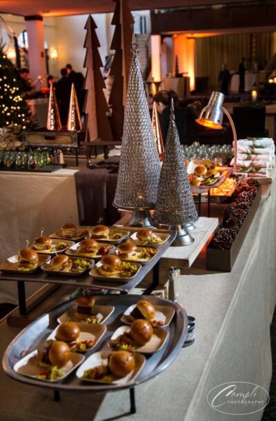 10 Easy Christmas Dinner Ideas for a Casual Feast