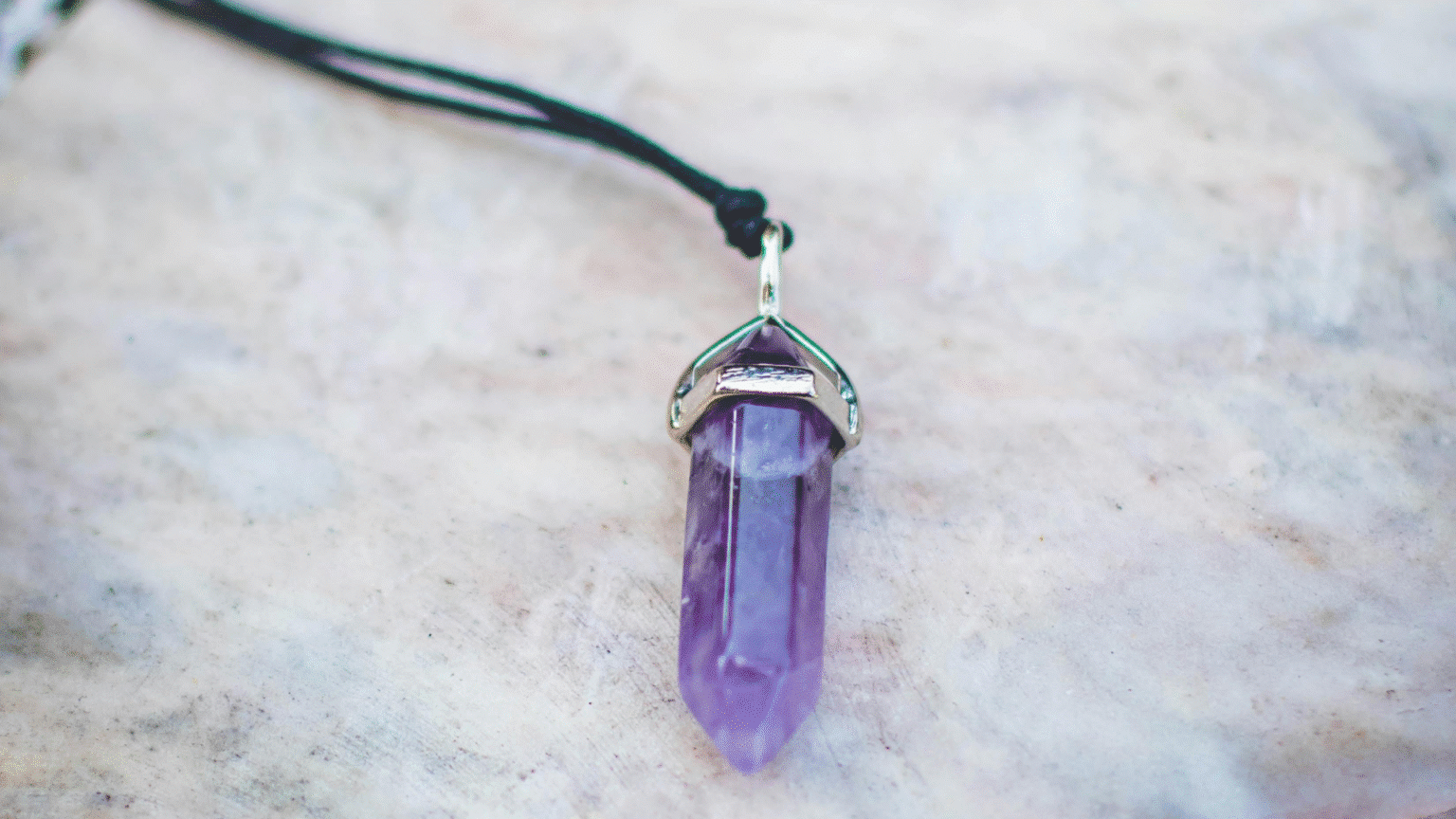 Pendant Design Ideas That Transform Your Style into Bling