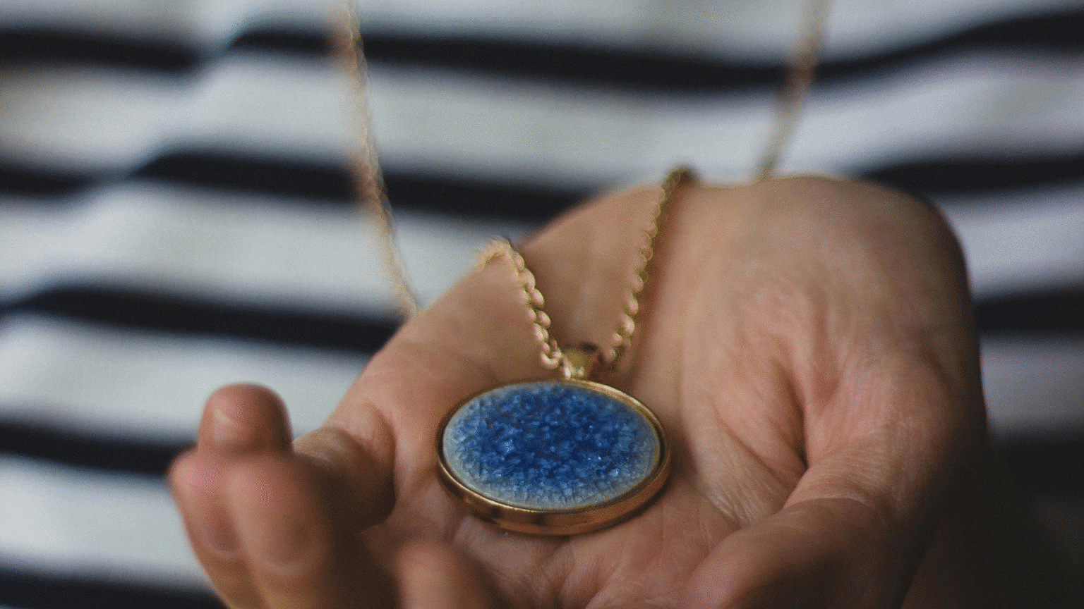 Pendant Design Ideas That Transform Your Style into Bling